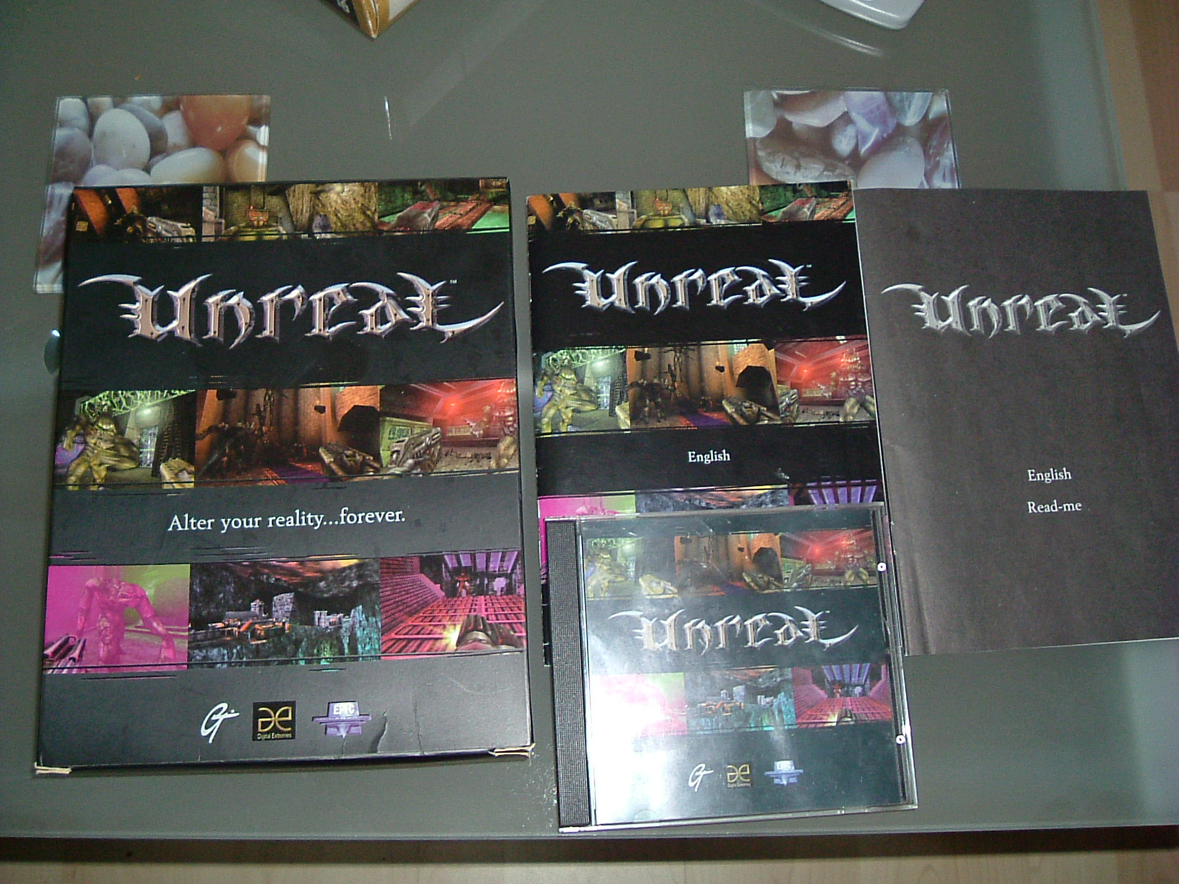 Text on the unreal boxart - UnrealSP.org